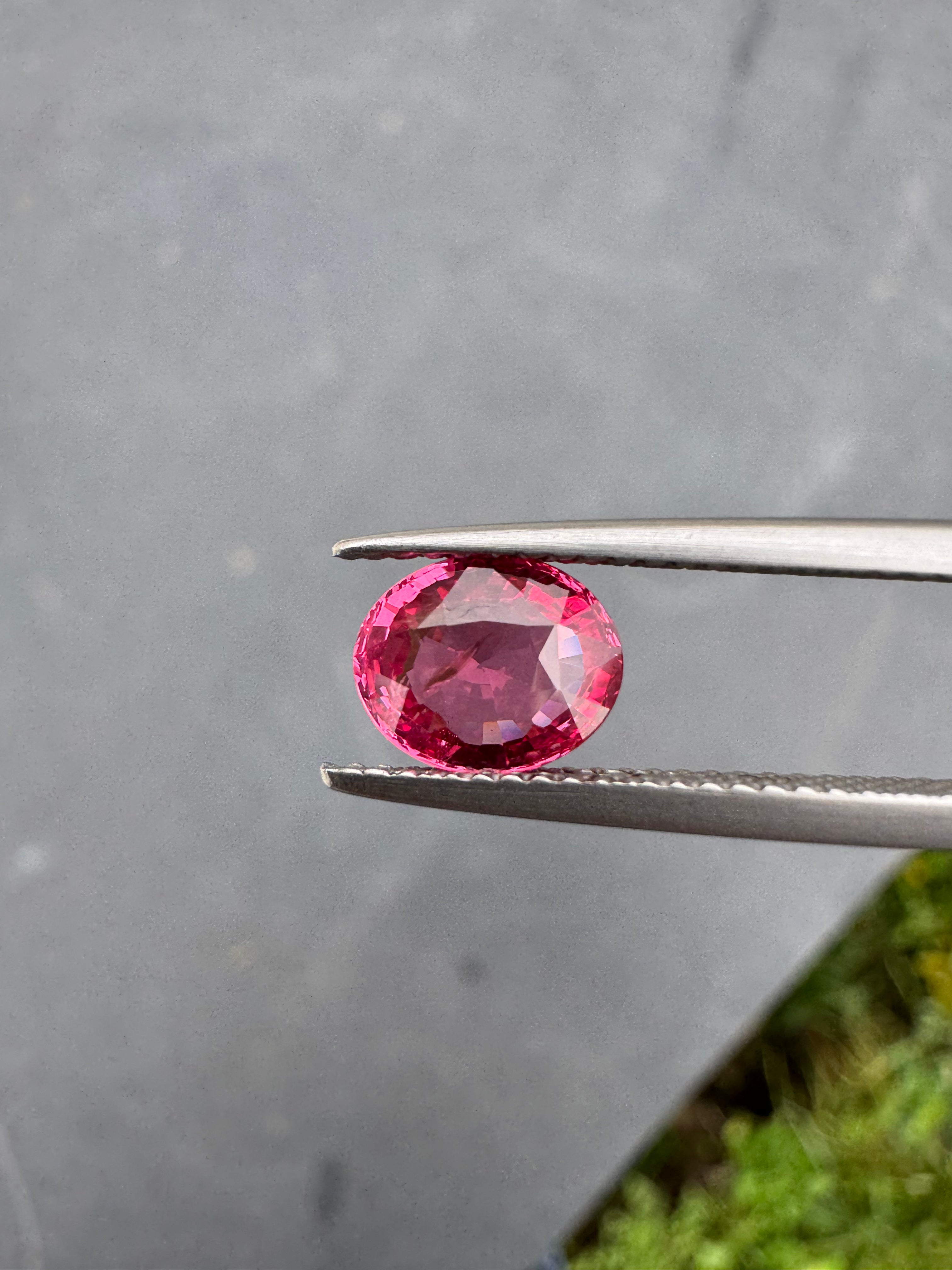Mahenge Spinel 1,56ct | Bonnot Paris